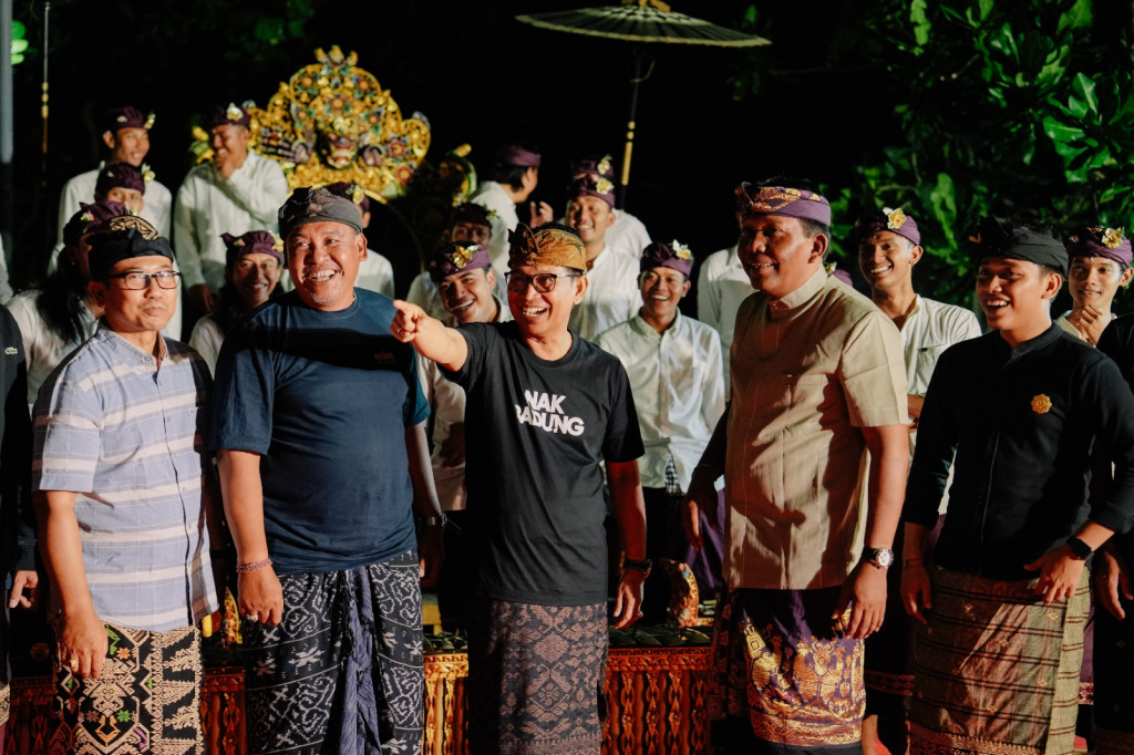 Gladi Bersih Sekaa Gong Kerthi Budaya Banjar Pengabetan dan Sanggar ...