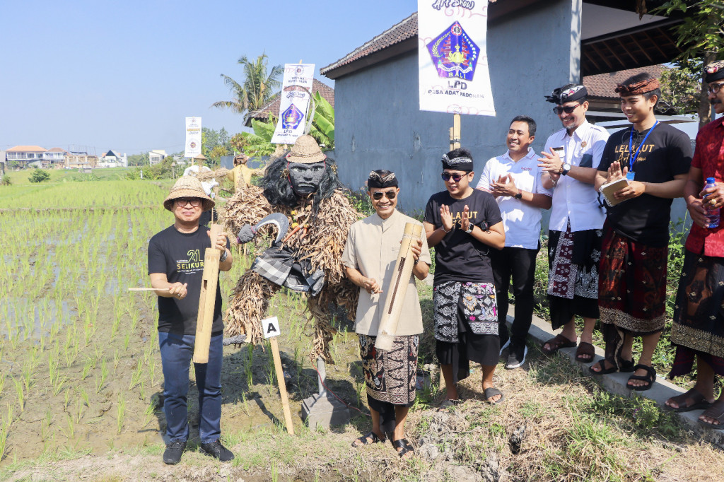 Sekda Adi Arnawa Buka Lomba Lelakut Desa Tibubeneng | Kab Badung