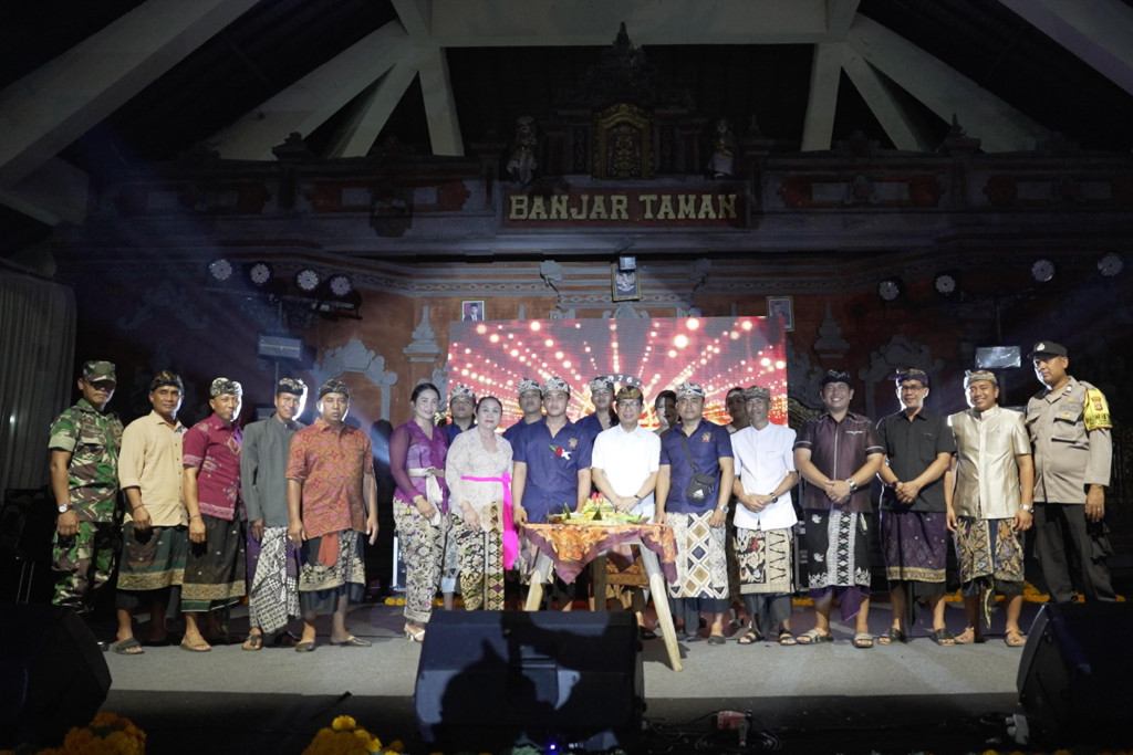 HUT STT Adnya Putra Banjar Taman Desa Darmasaba yang Ke-48 Tahun, Sekda ...