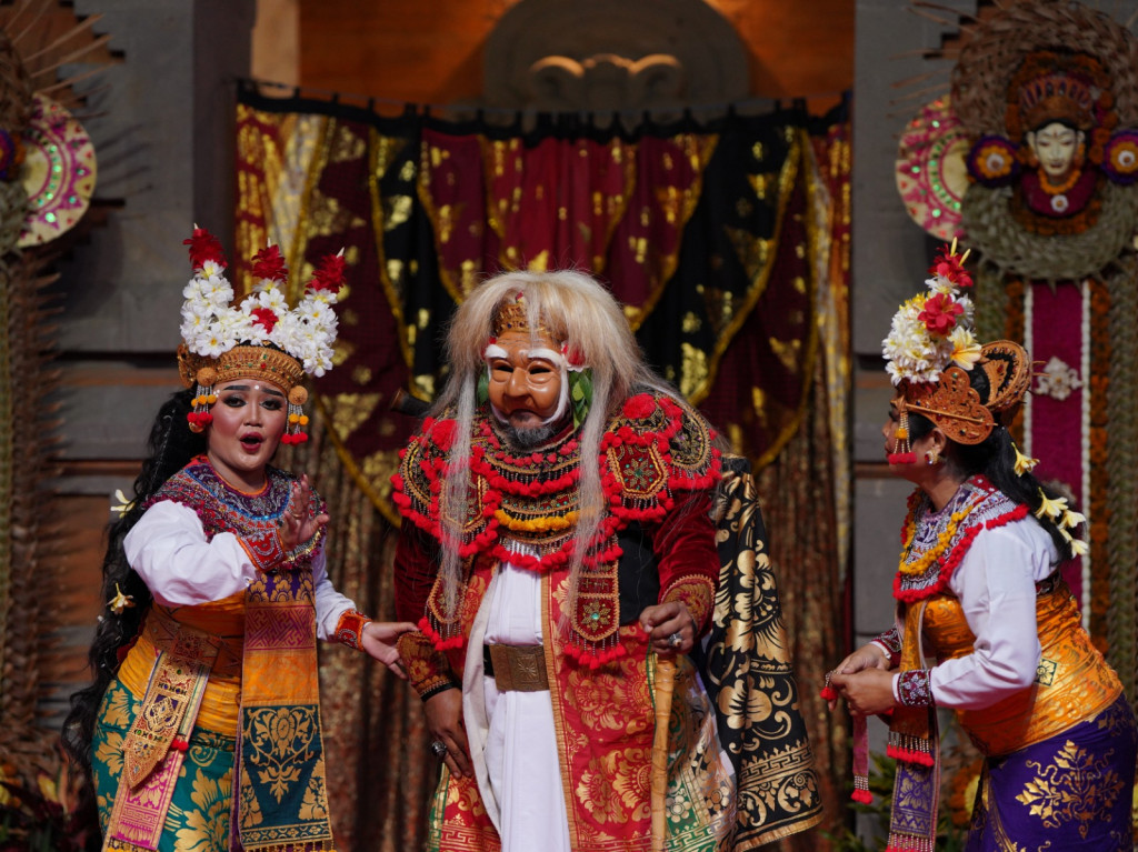 Duta Badung Tampilkan "Sang Hyang Sengkrong" Dalam Rekasadana PKB Ke-45 ...