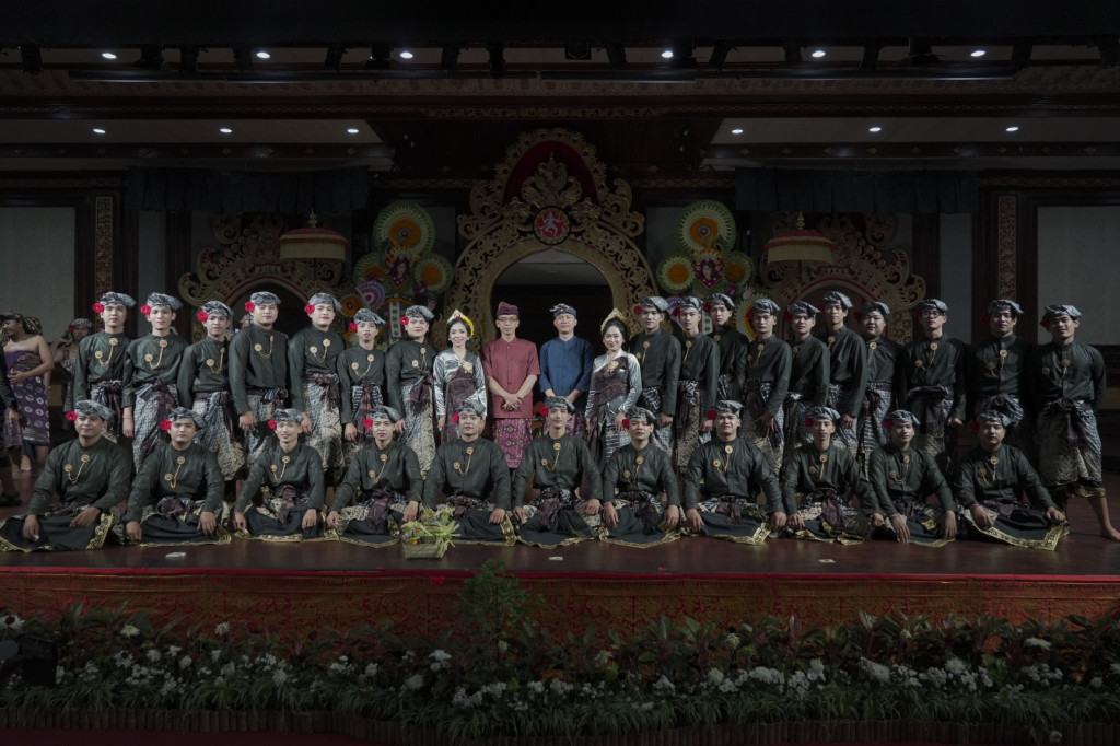 Sanggar Selendro Agung duta Badung, Bawakan Garapan Kolaborasi dengan ...