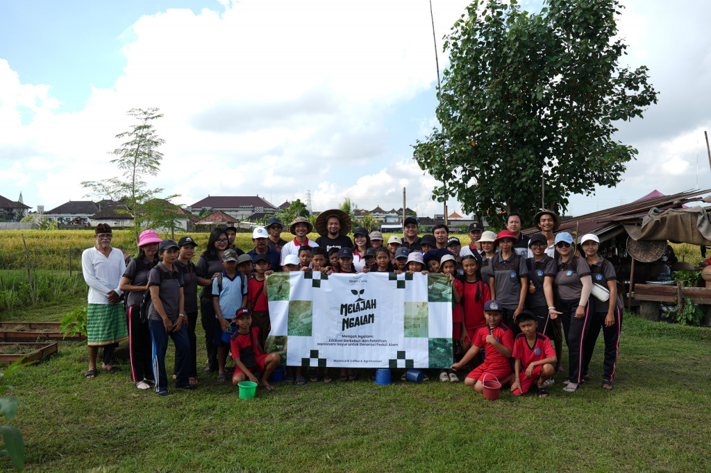 Abian Carik Coffee & Agrotourism Gelar Melajah Ngalam, Kenalkan Cara ...